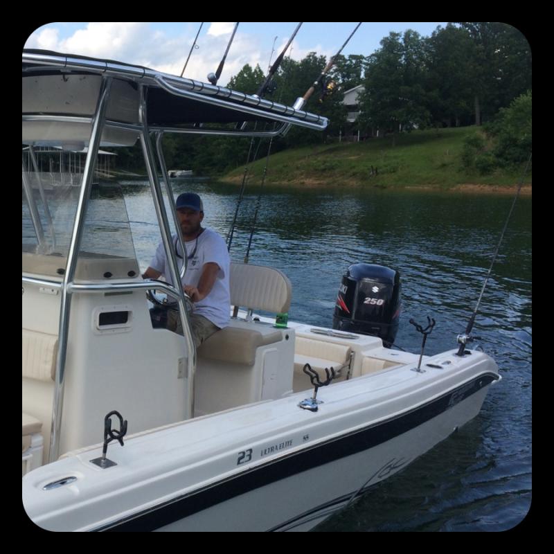 Smith Lake Fishing Guides - Meet The Boat - Carolina Skiff Ultra Elite SS